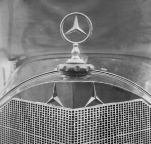 The Radiator Emblem: Mercedes-Benz Museum Inside - collectorscarworld