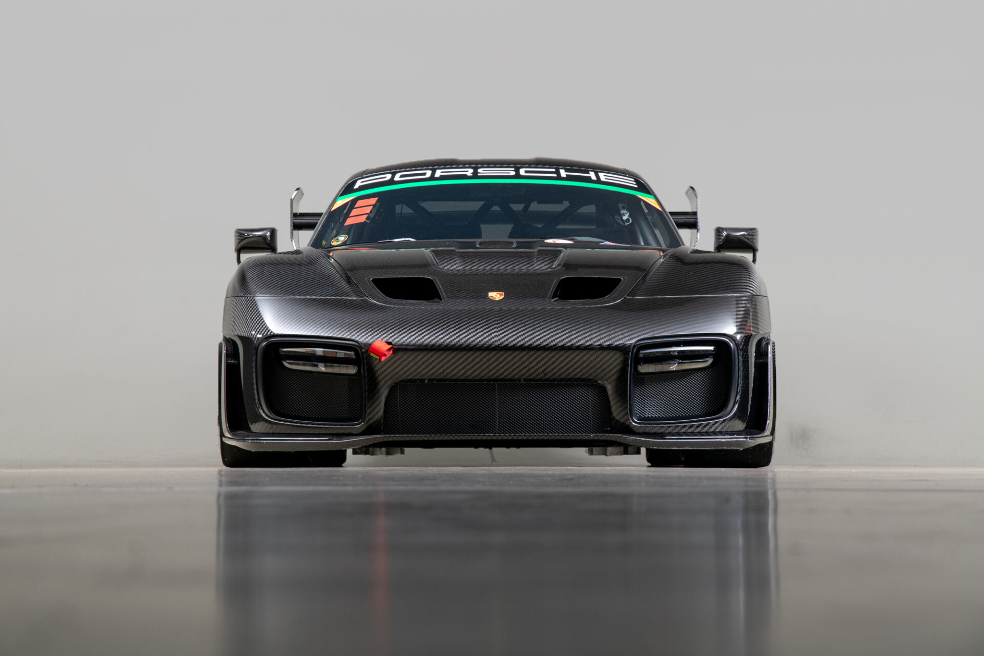 2019 Porsche 935 - collectorscarworld