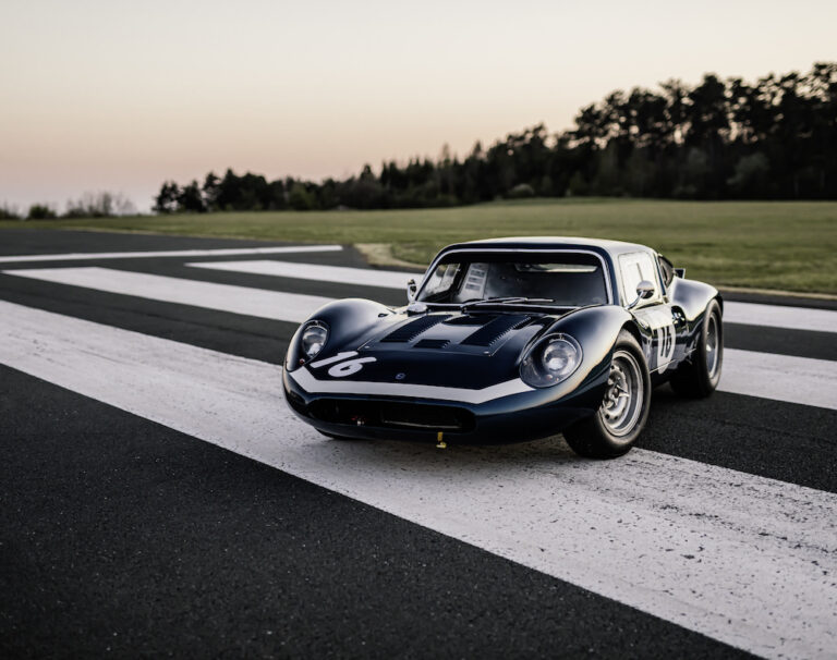 1962 Tojeiro EE Ford Endurance Racing Coupe - collectorscarworld