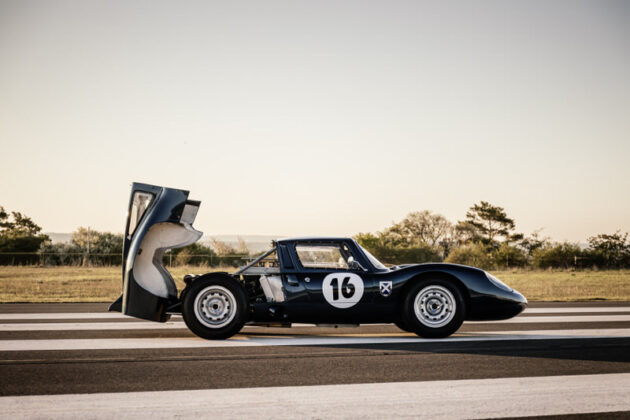 1962 Tojeiro EE Ford Endurance Racing Coupe - collectorscarworld