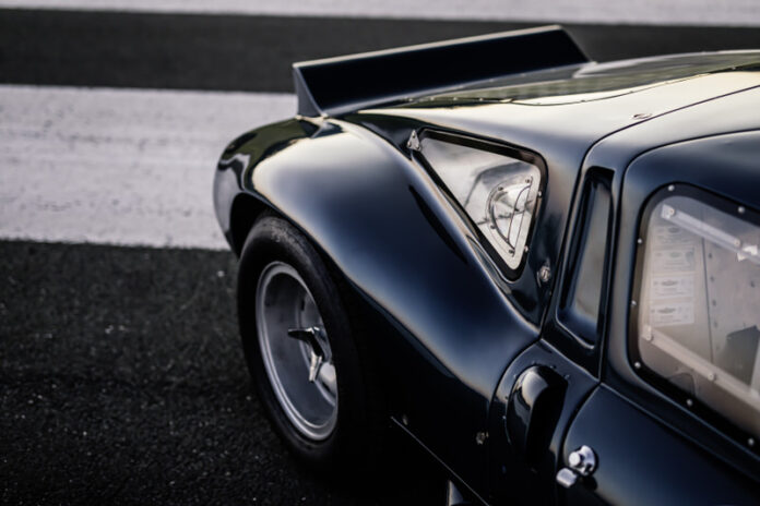 1962 Tojeiro EE Ford Endurance Racing Coupe - collectorscarworld