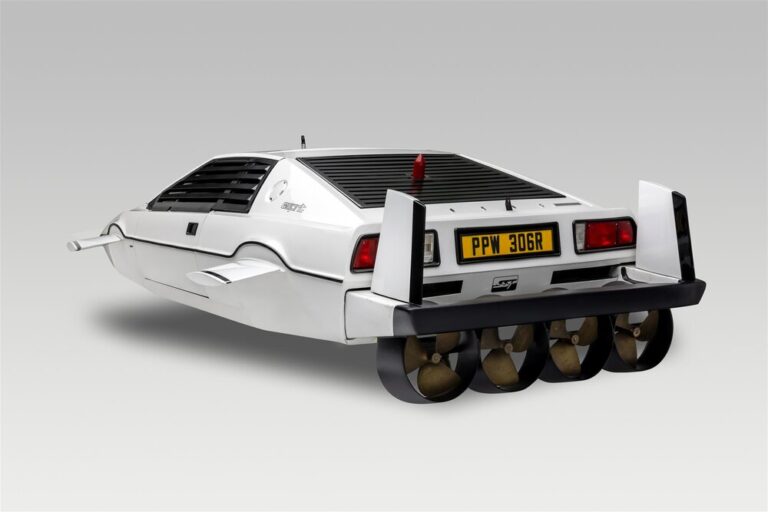 The Largest Official Bond Vehicle Exhibit In The US - collectorscarworld