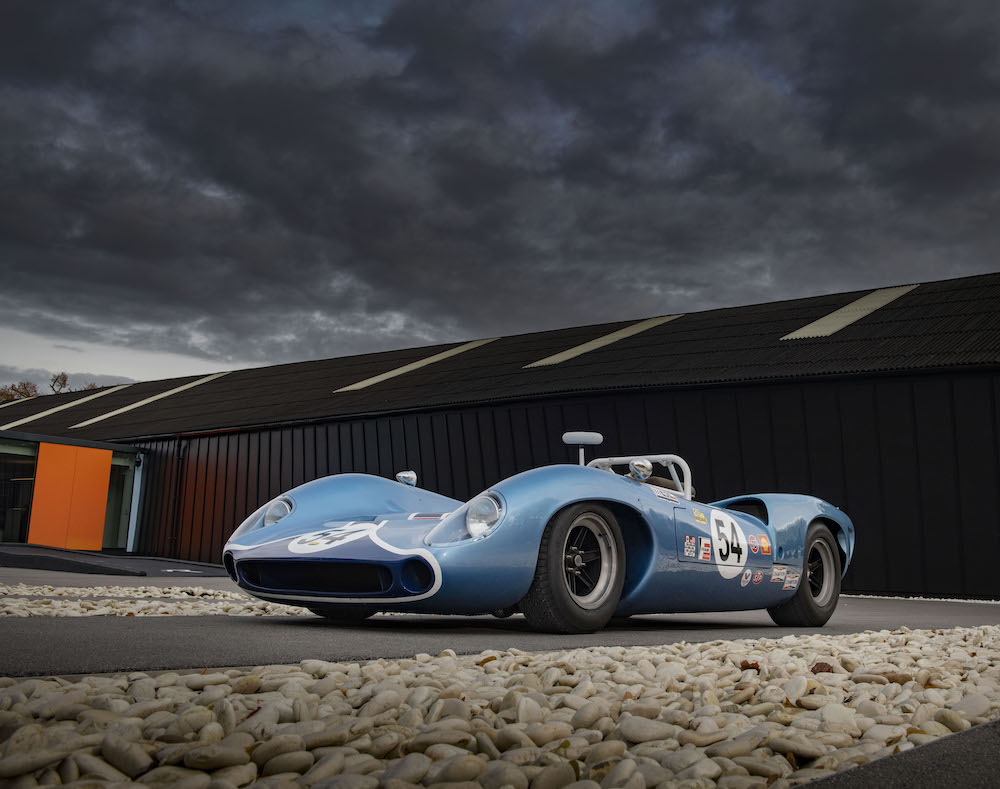 ROFGO Collection: Lola T70 MK2 Spyder - Collectorscarworld