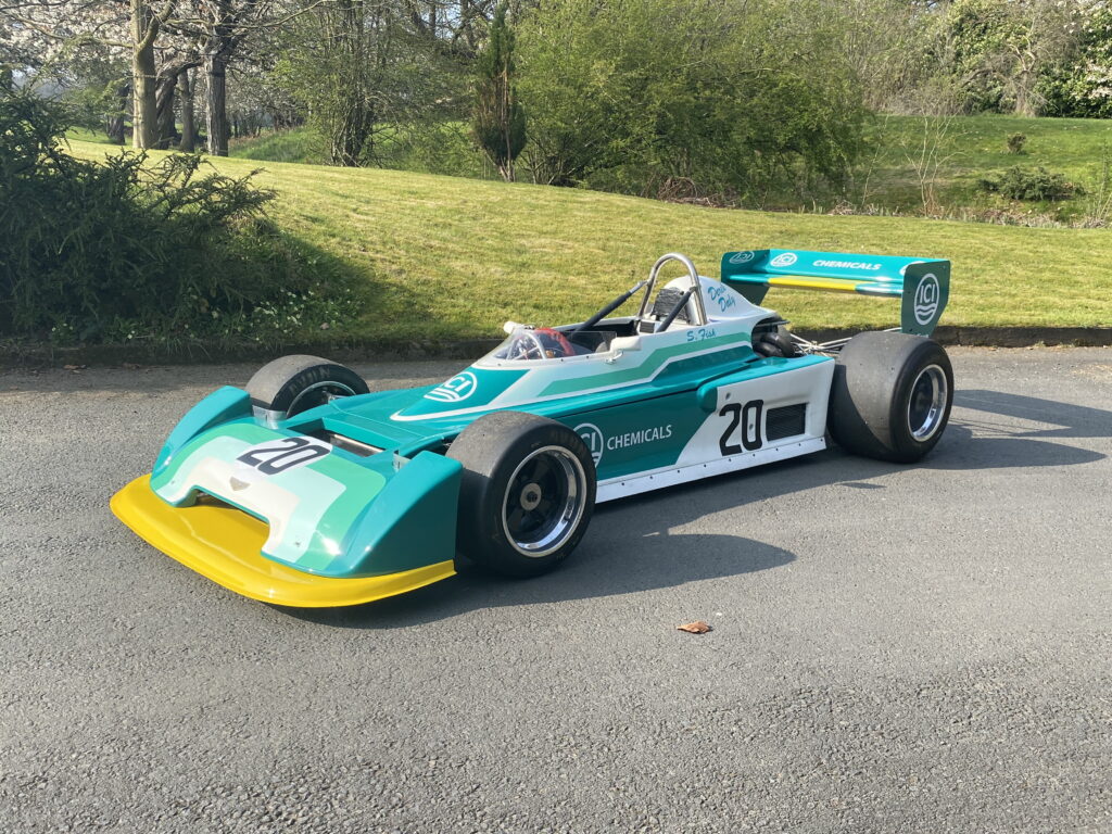 1978 Chevron B42 – Hart 420R - collectorscarworld