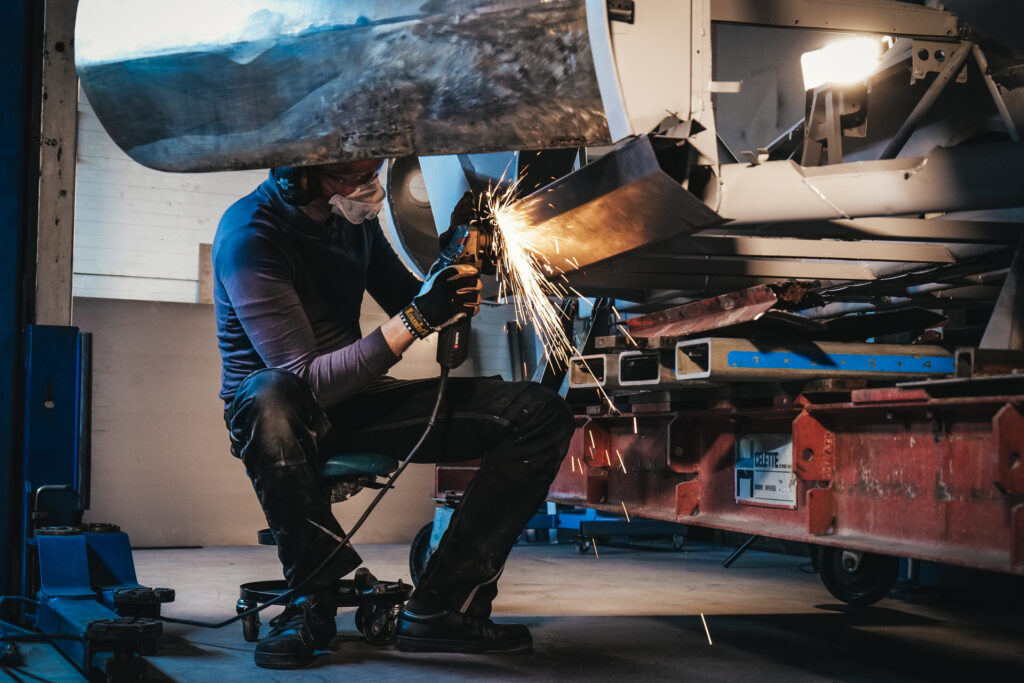 True Craftmanship: Ferrari Dino Frame-Off Restoration - collectorscarworld