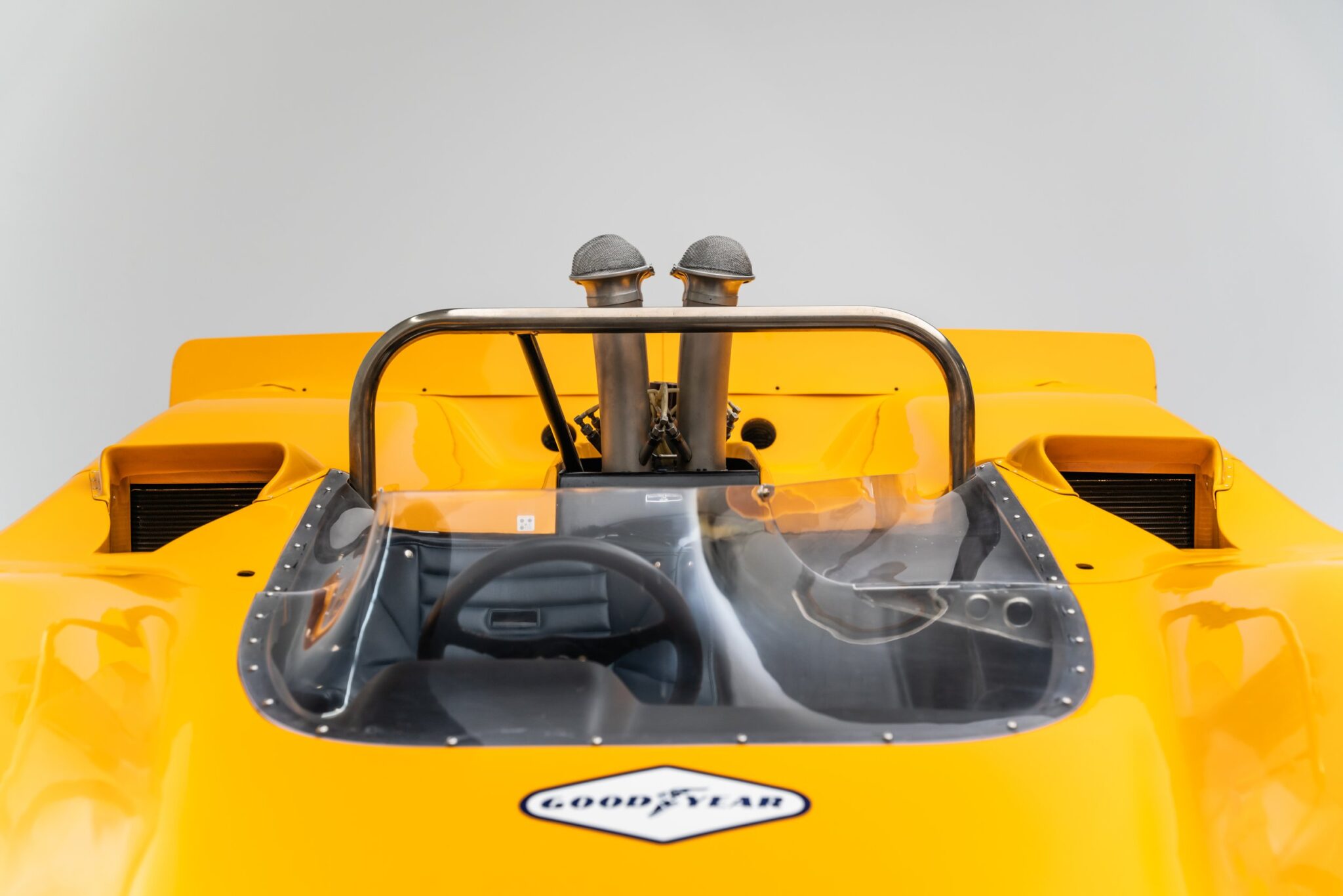 Petersen Classics: 1968 McLaren M8A - collectorscarworld