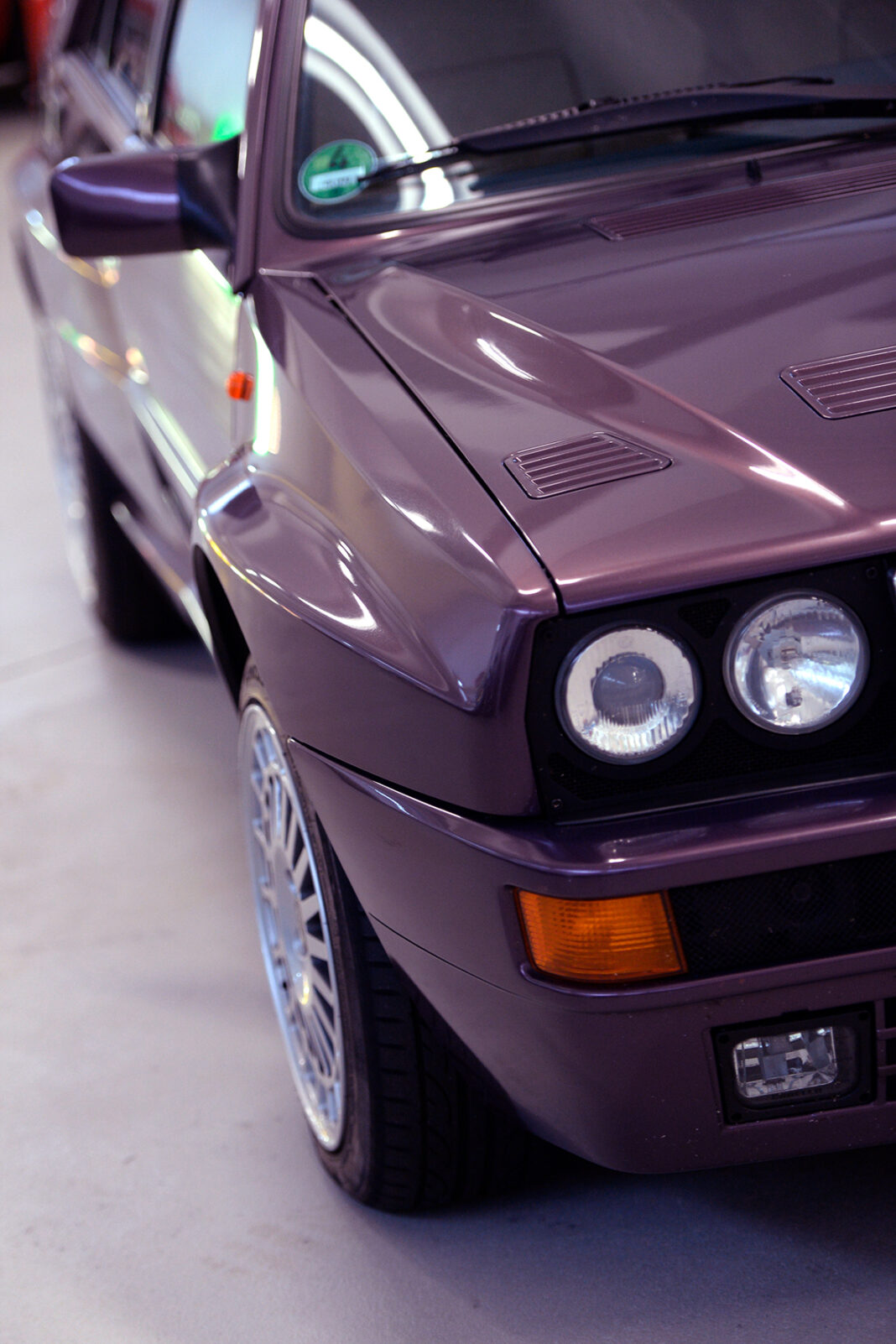 The Lancia Delta HF Integrale Evo 3 - VIOLA - collectorscarworld