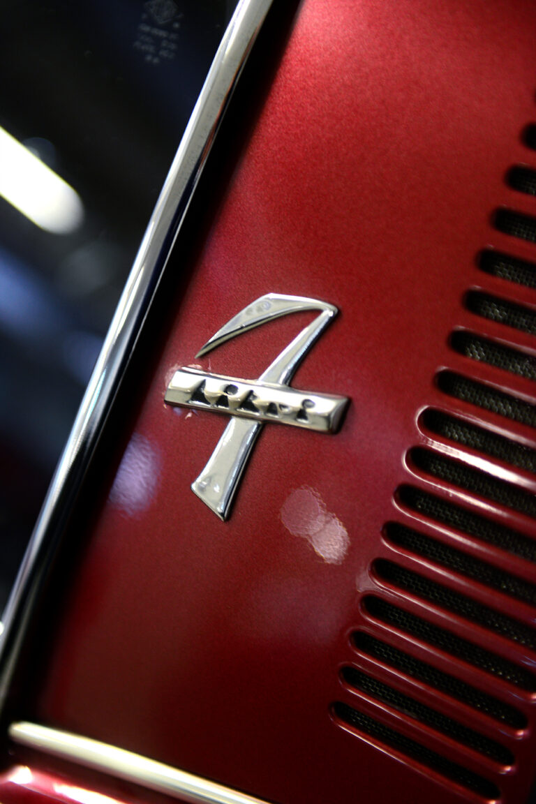 The Iso Rivolta A3/L „Grifo“ 7 Litri - collectorscarworld