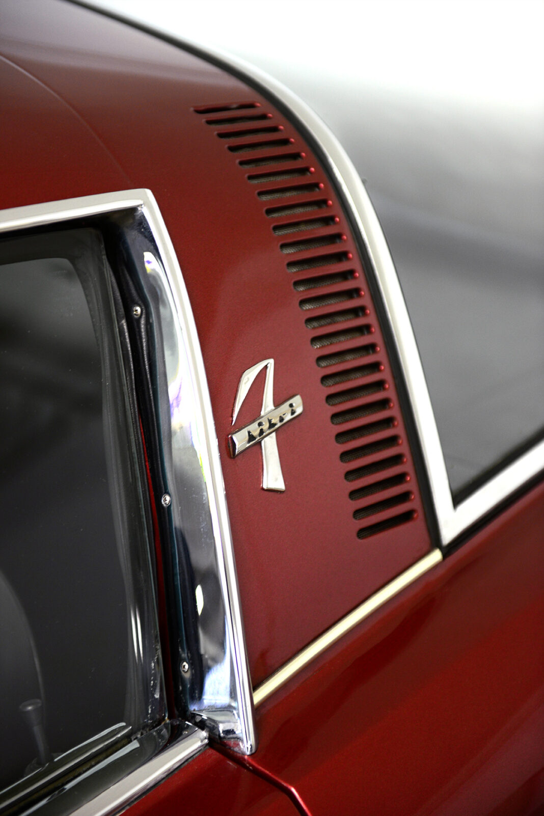 The Iso Rivolta A3/L „Grifo“ 7 Litri - collectorscarworld