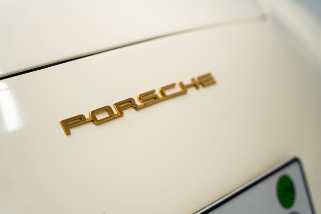 Petersen Classics: Porsche 356 America Roadster - collectorscarworld