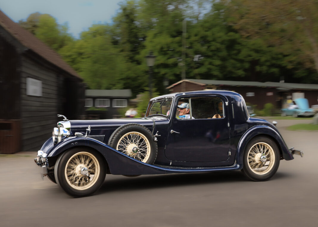 AC Cars - More Than Just Cobras - collectorscarworld