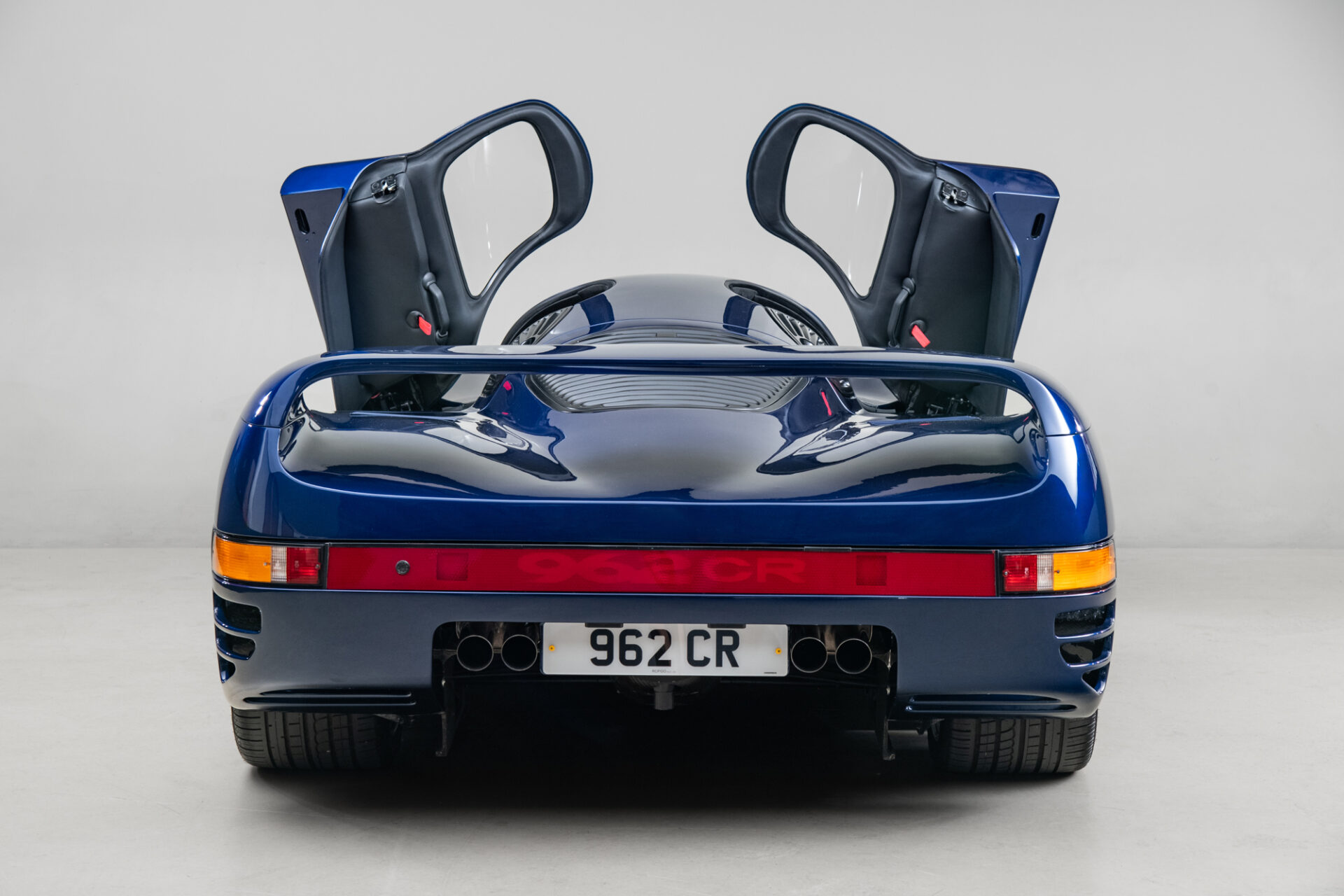 1990 Schuppan Porsche 962 CR - collectorscarworld