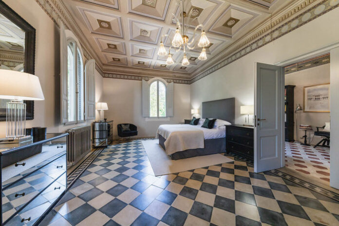 For Sale: Dream Home At Castiglione del Lago / Umbria - collectorscarworld