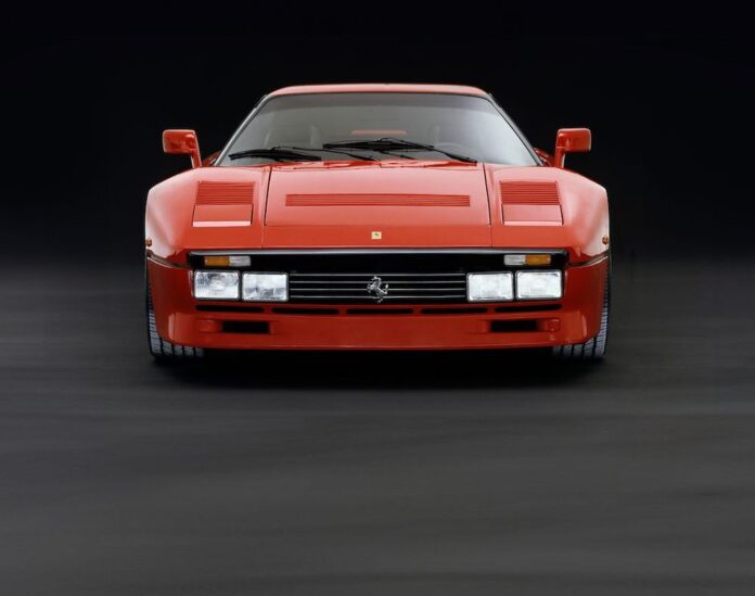 Performance Icon: Ferrari GTO - collectorscarworld