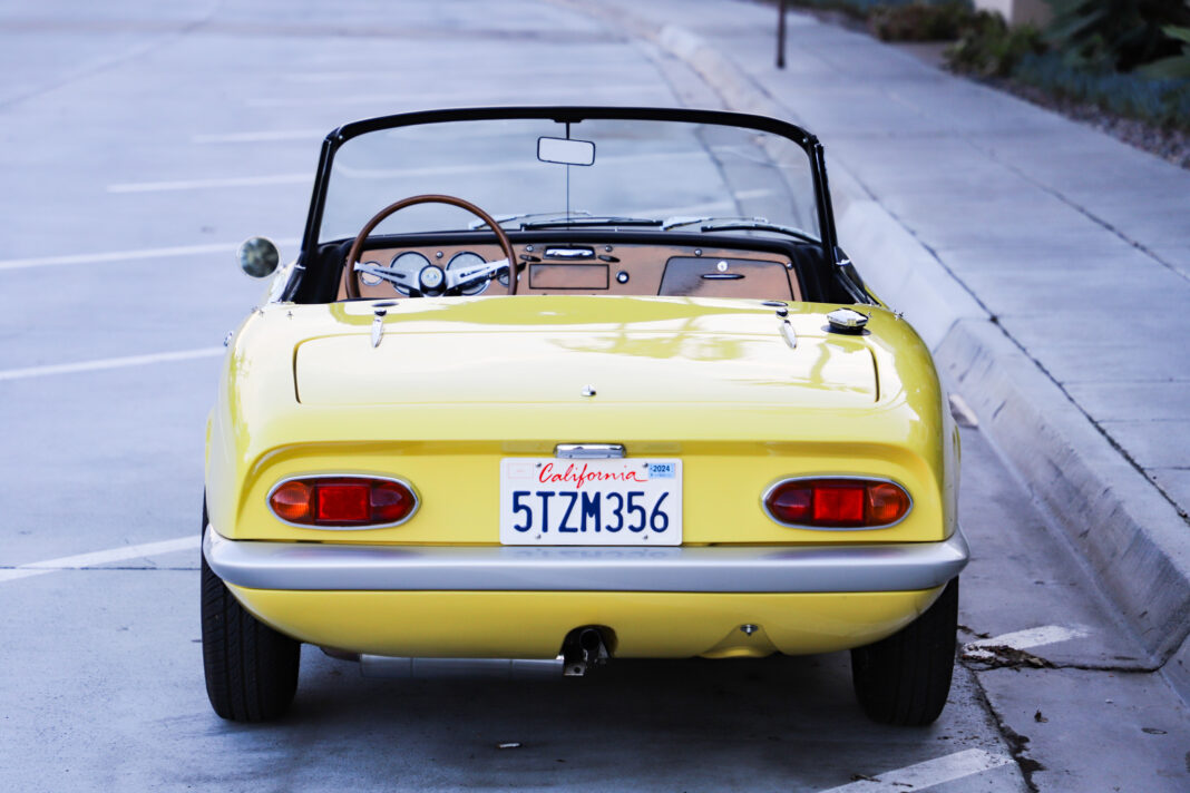 1965 Lotus Elan Series 2 (Type 26) - collectorscarworld