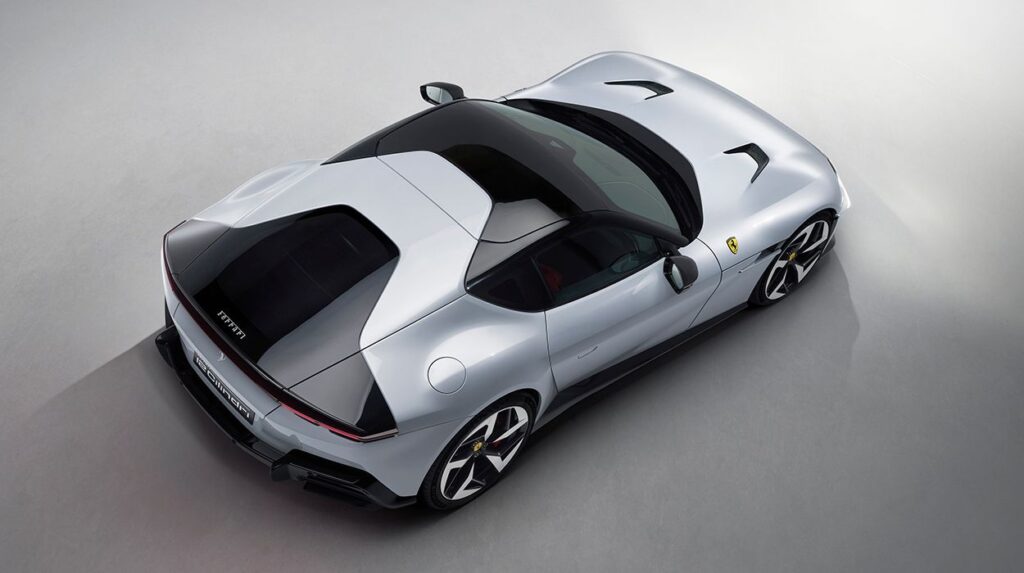 A Celebration Of The Front-Engine Ferrari V12 - collectorscarworld