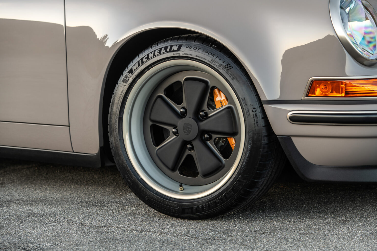 Singer 964 Classic - When Porsche Dreams Come True - collectorscarworld