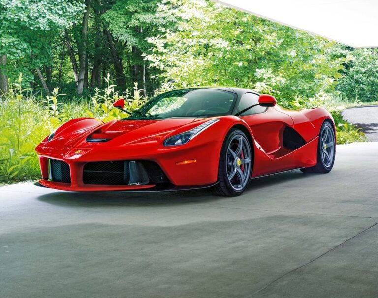 The Definitive Ferrari: LaFerrari - collectorscarworld
